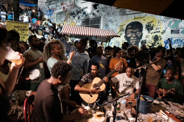 Con 100 años de historia, la samba se renueva al son de nuevas ...