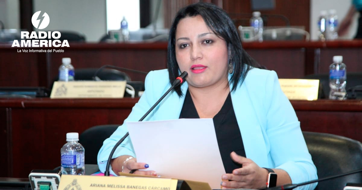 Corte Suprema ordena captura contra la diputada Ariana Banegas